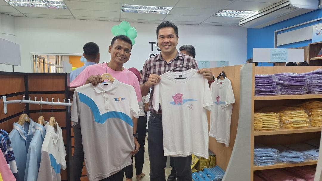 เข้าร่วมงานเปิดศูนย์ TSU Student Service Center